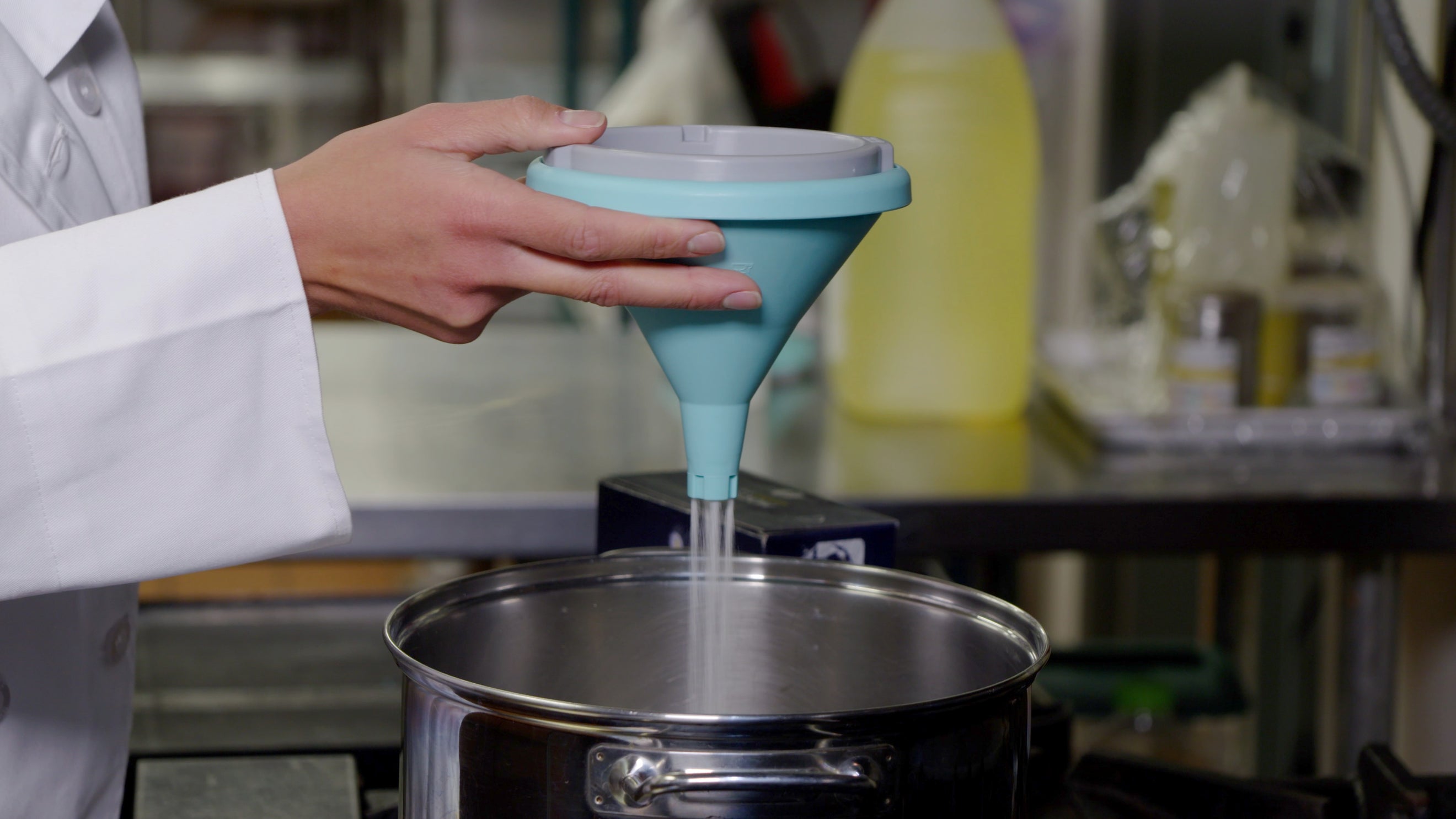 Smart Funnel | Smart Funnel - The Mess-Free, Spill-Proof Solution